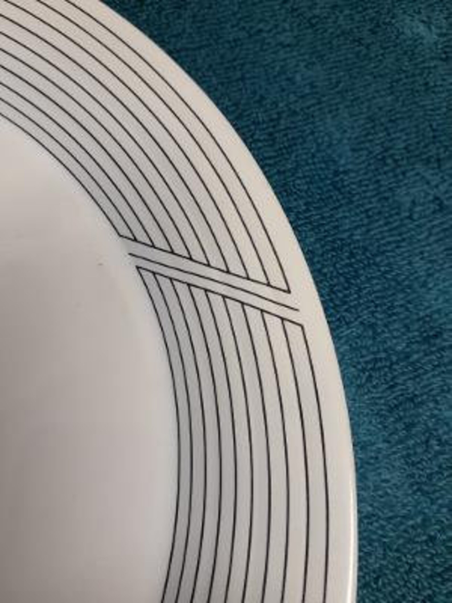 Studio Nova Perma Color Breakout Pattern 12 Inch Chop Plate - Etsy