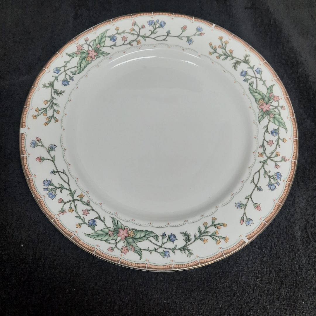 Farberware Fine China Wellesley 486 Pattern Dinnerware Pieces Choice ...