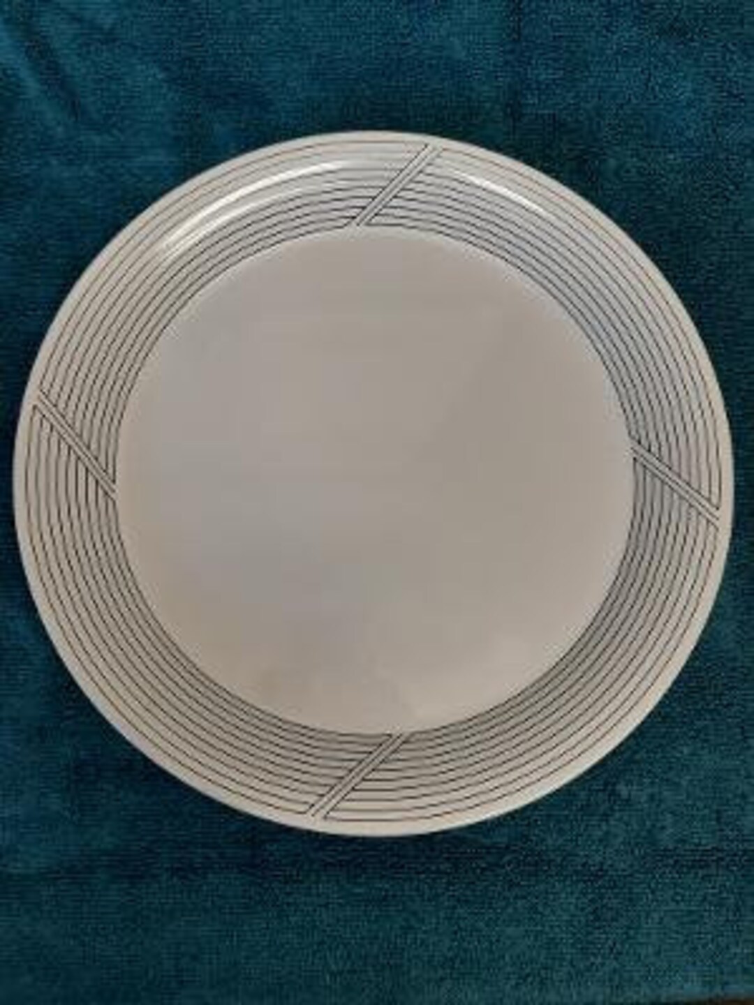 Studio Nova Perma Color Breakout Pattern 12 Inch Chop Plate Platter ...