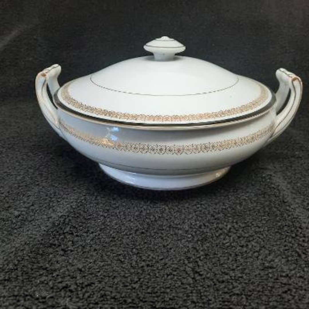 Sone China Kent Pattern Round Covered Vegetable Serving Bowl Made in ...