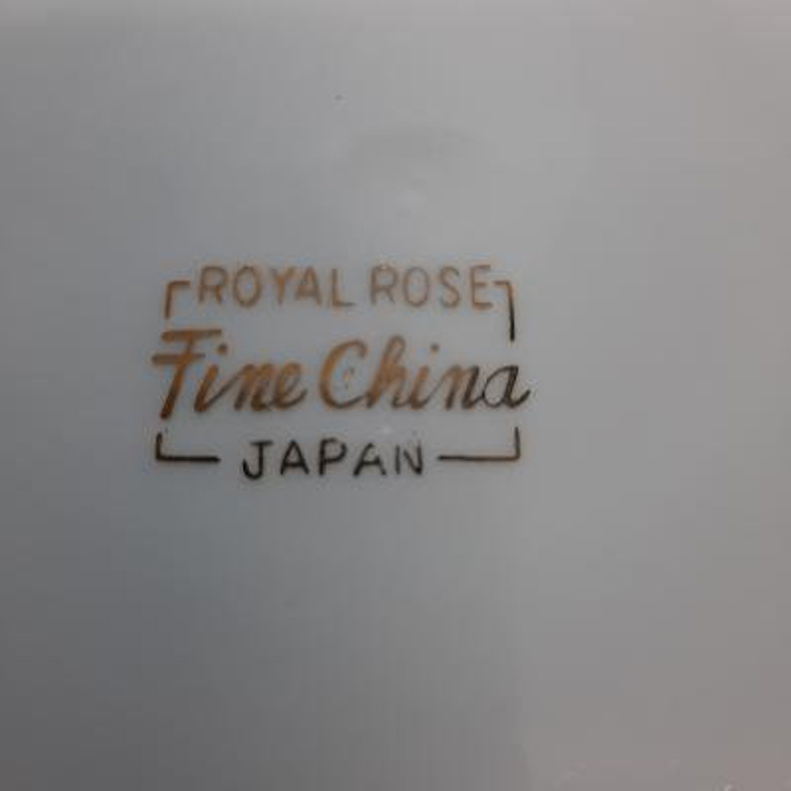 Fine China of Japan Royal Rose Pattern Dinner Plate Embossed Moss Rose ...