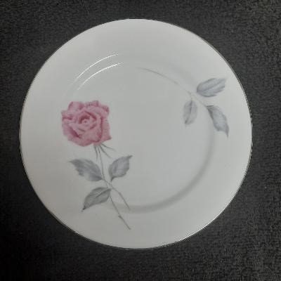 Narumi Classic Rose Pattern Dinnerware Pieces Made in Japan - Etsy