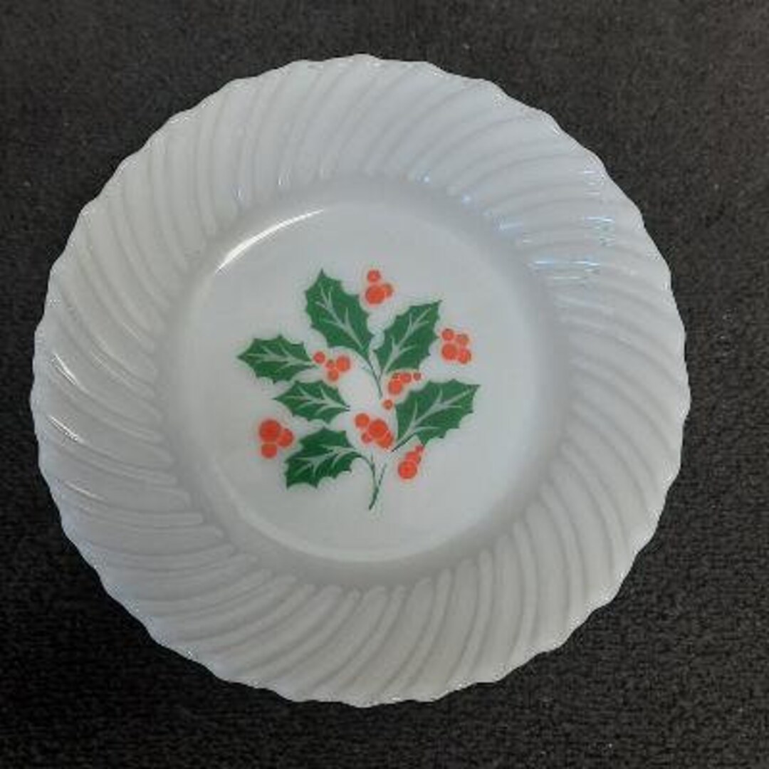 Termocrisa Milk Glass Holly Berry Pattern Shallow Soup Bowl Made in ...
