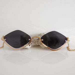 Templeless Glasses With Gold Chain and Natural Black Tourmaline ...