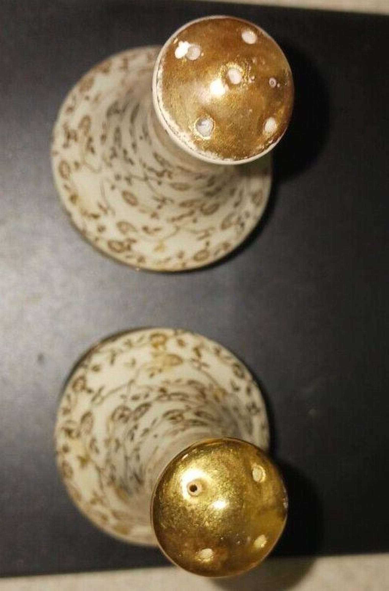 Vintage Ceramic Ivory/gold Salt/pepper Set Hollywood Regency - Etsy