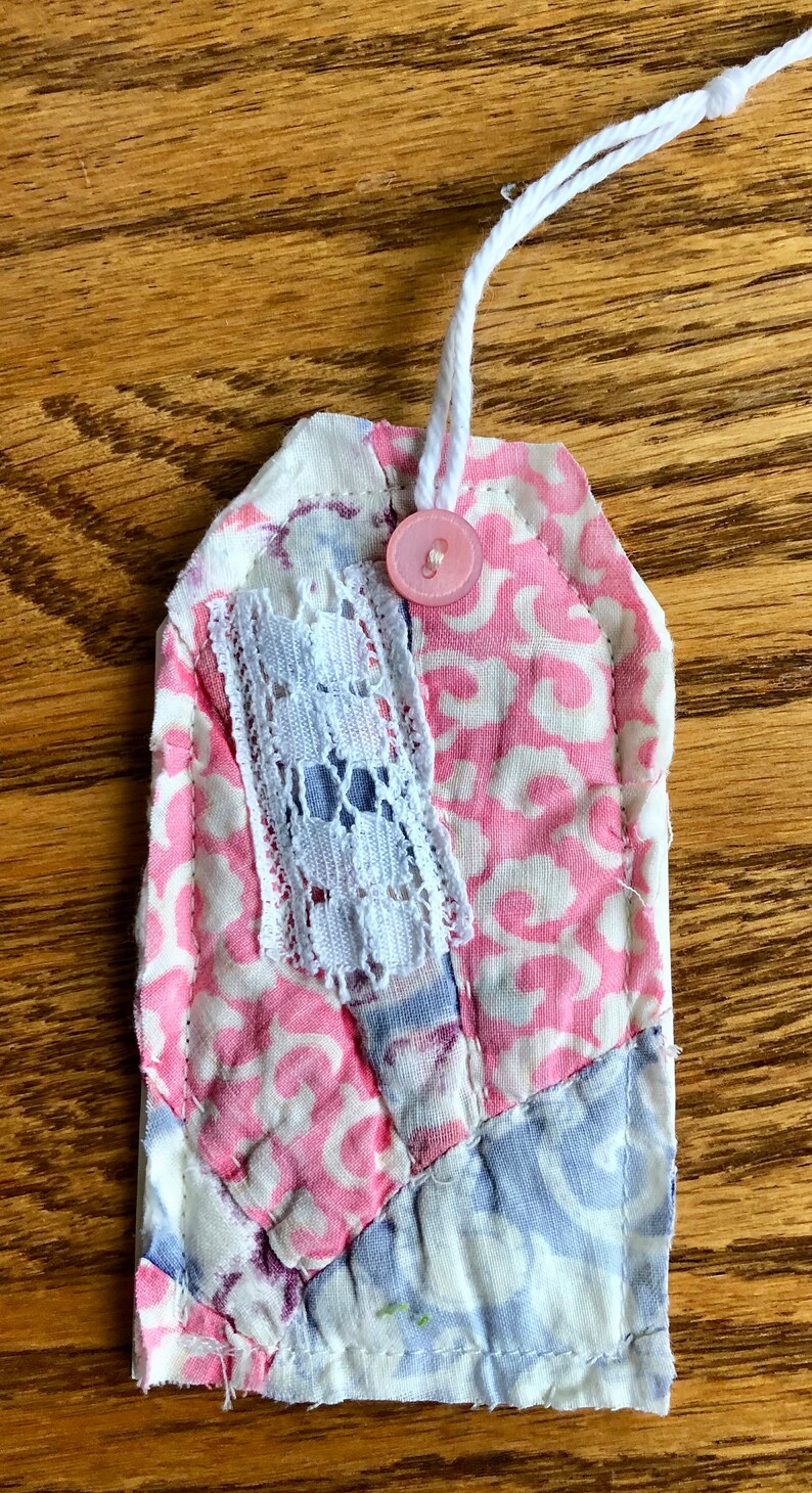 Vintage Quilt Gift Tag, Repurposed Quilt, Label Tag, Junk Journaling ...