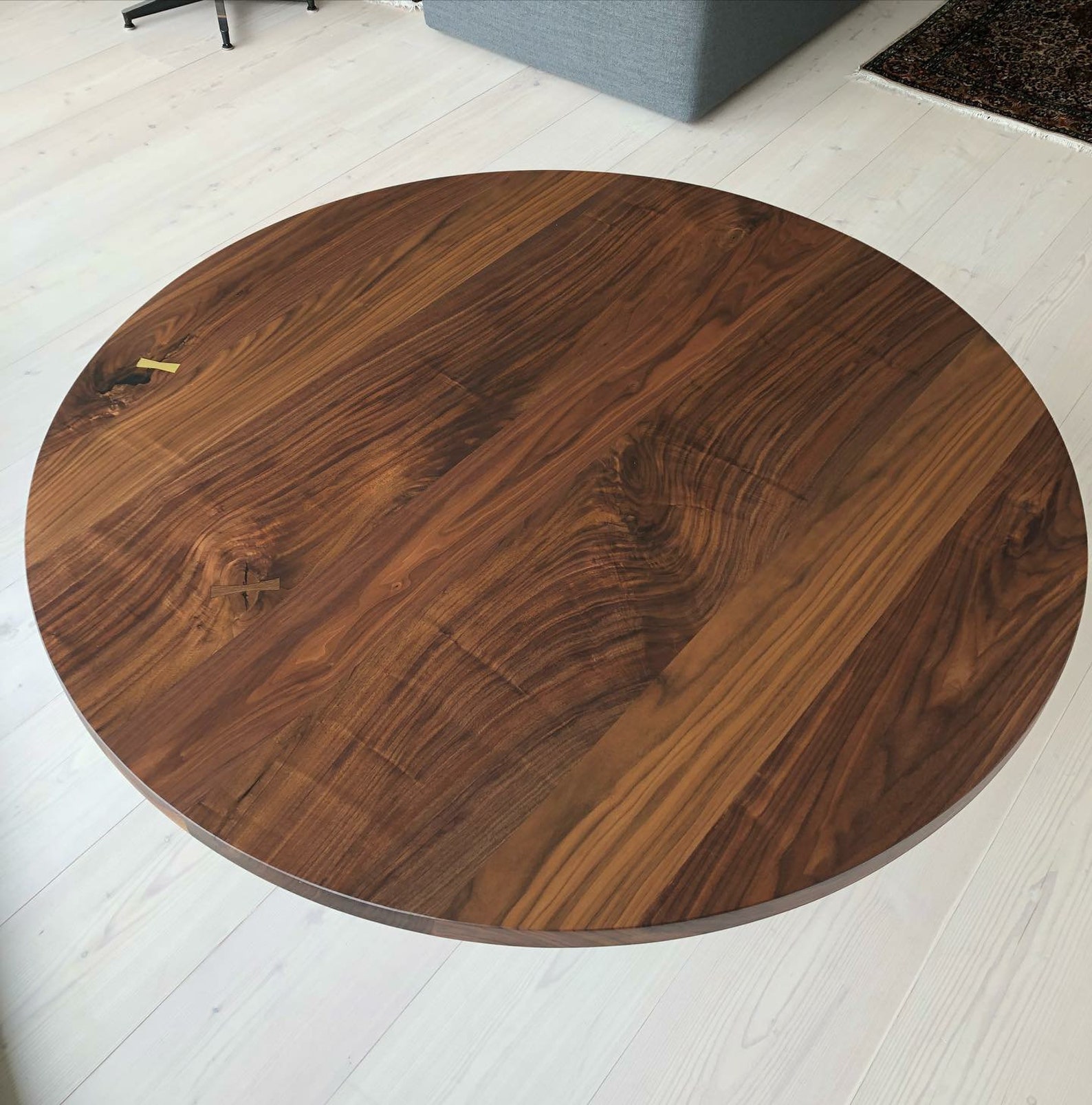 Large Round Dining Table Bespoke Hardwood Din Table Oakwalnut - Etsy