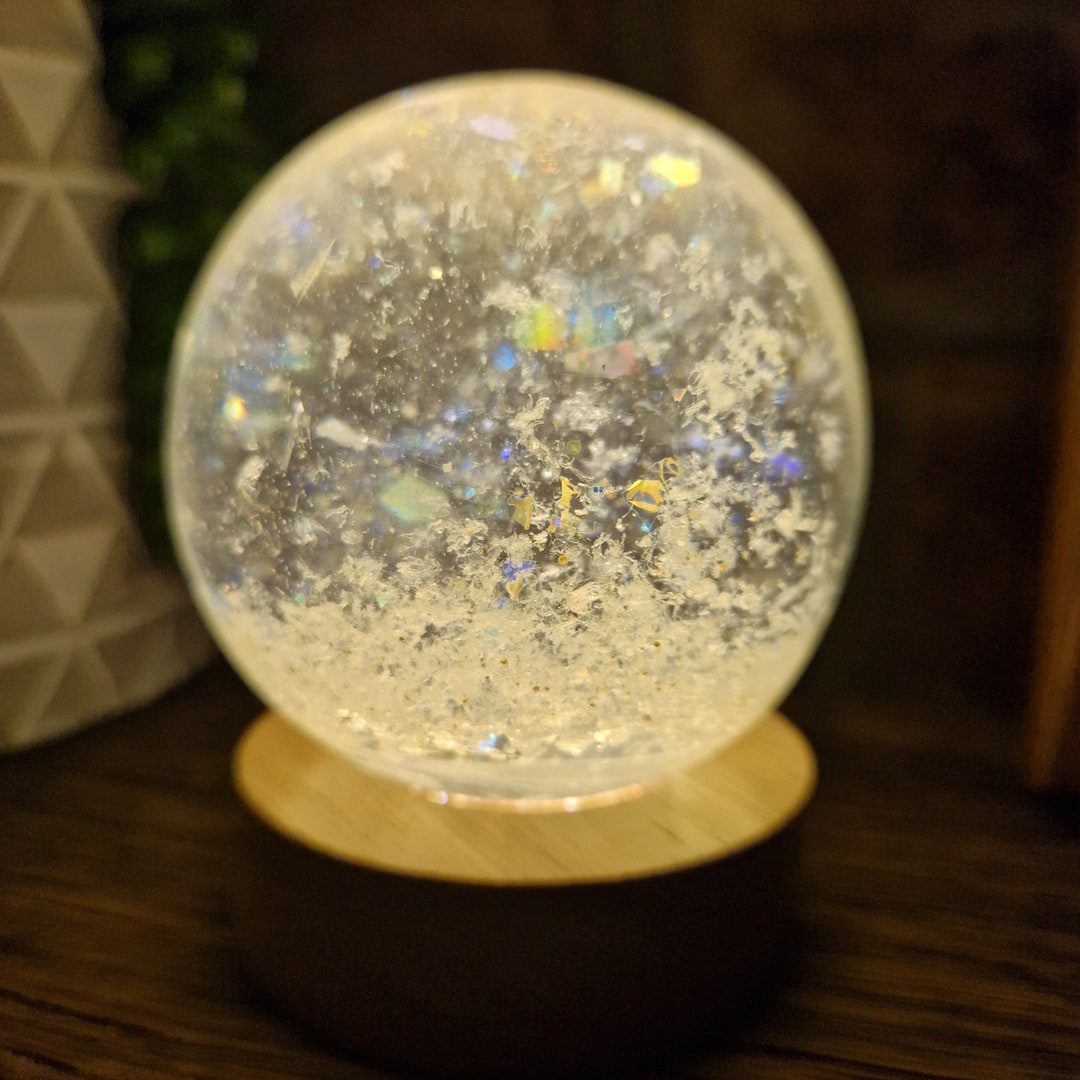 Resin Snowball Lamps, Led Light, Resin With Glitter and Iridescent ...