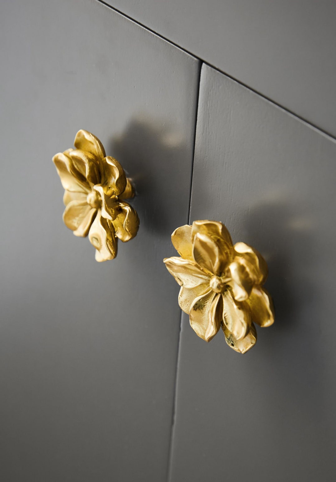 Flower Brass Drawer Knob Pulls Modern Door Handles Cupboard Cabinet Wardrobe Door Dresser Knob ...