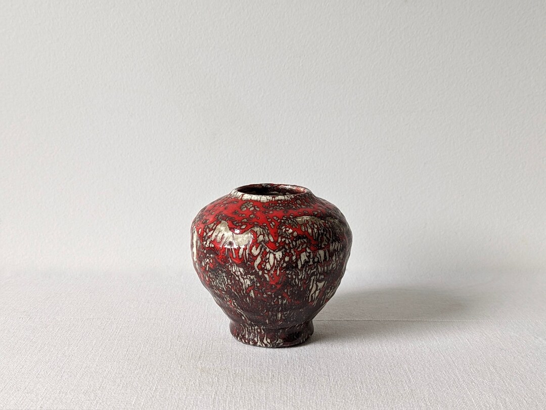 Small Japanese Vase | Minoh Ware | Streaky & Drippy Red Glaze - Etsy