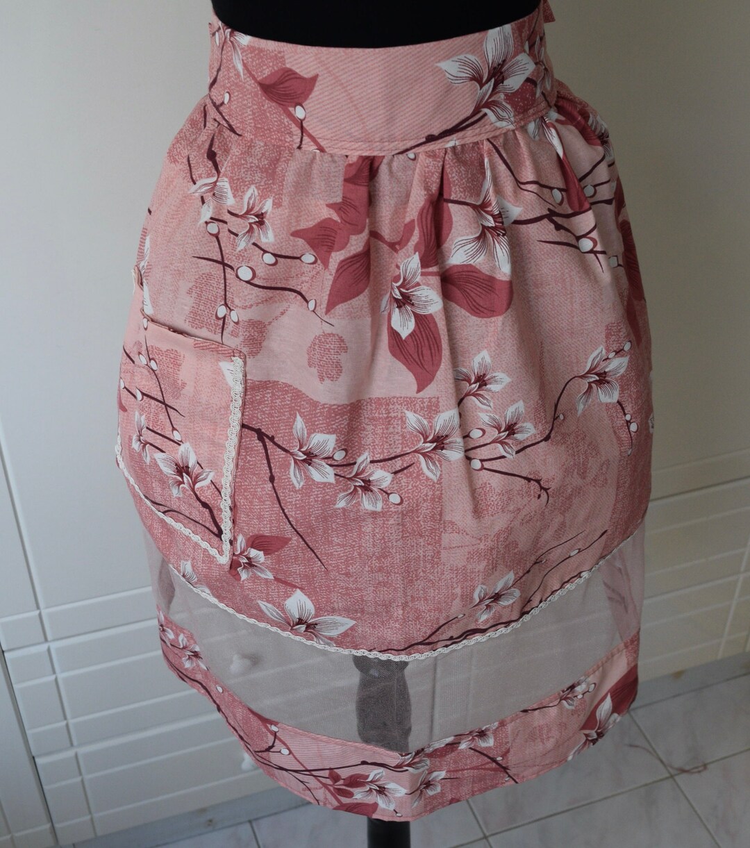 Floral Apron, Hostess Apron, Vintage Style Apron, Pretty Apron ...