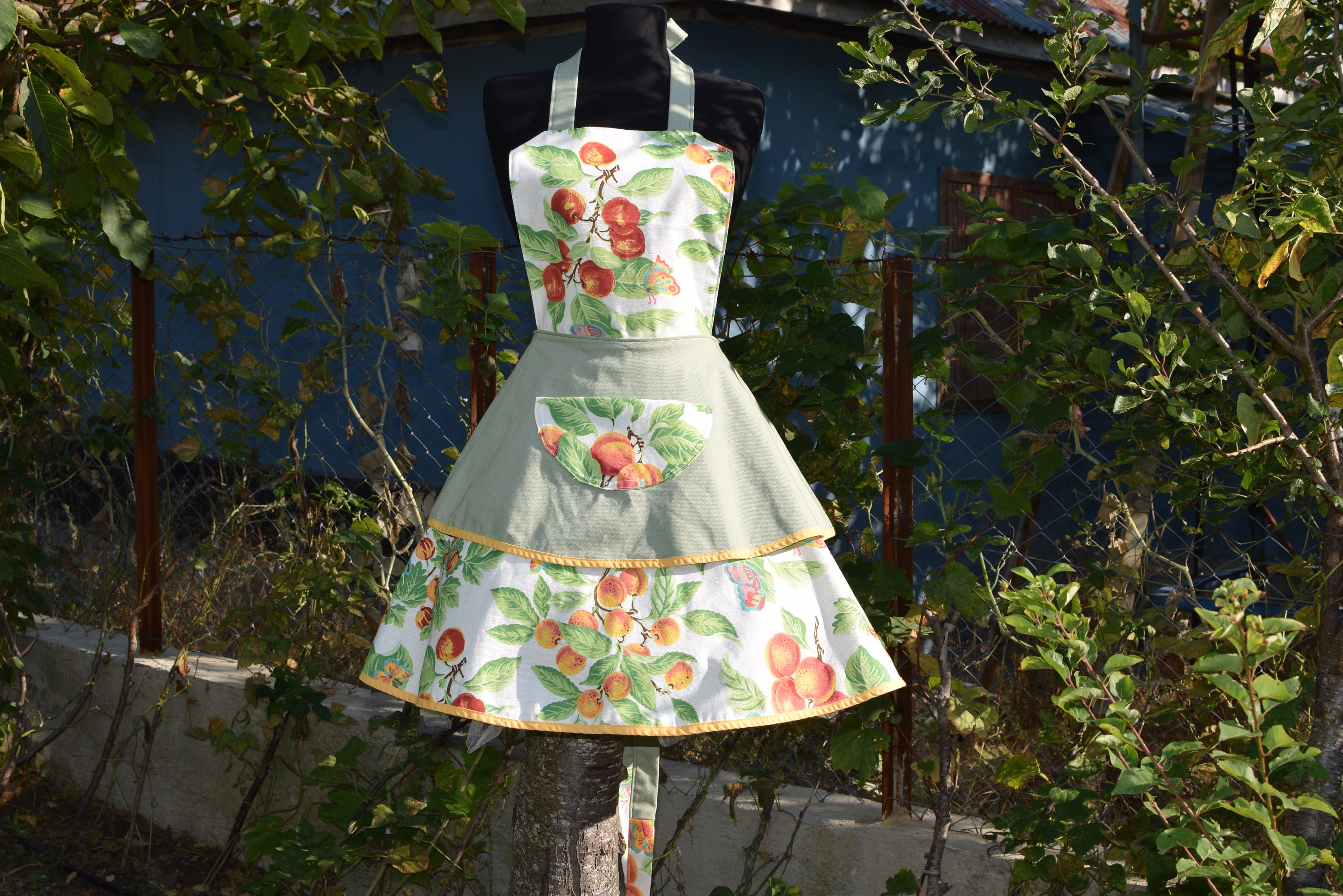 Retro Apron, Pretty Apron, Kitchen Apron, Homemade Apron, Fancy Apron ...