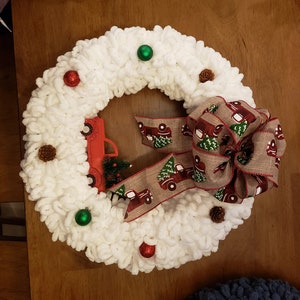 Loop Yarn Wreath - Etsy