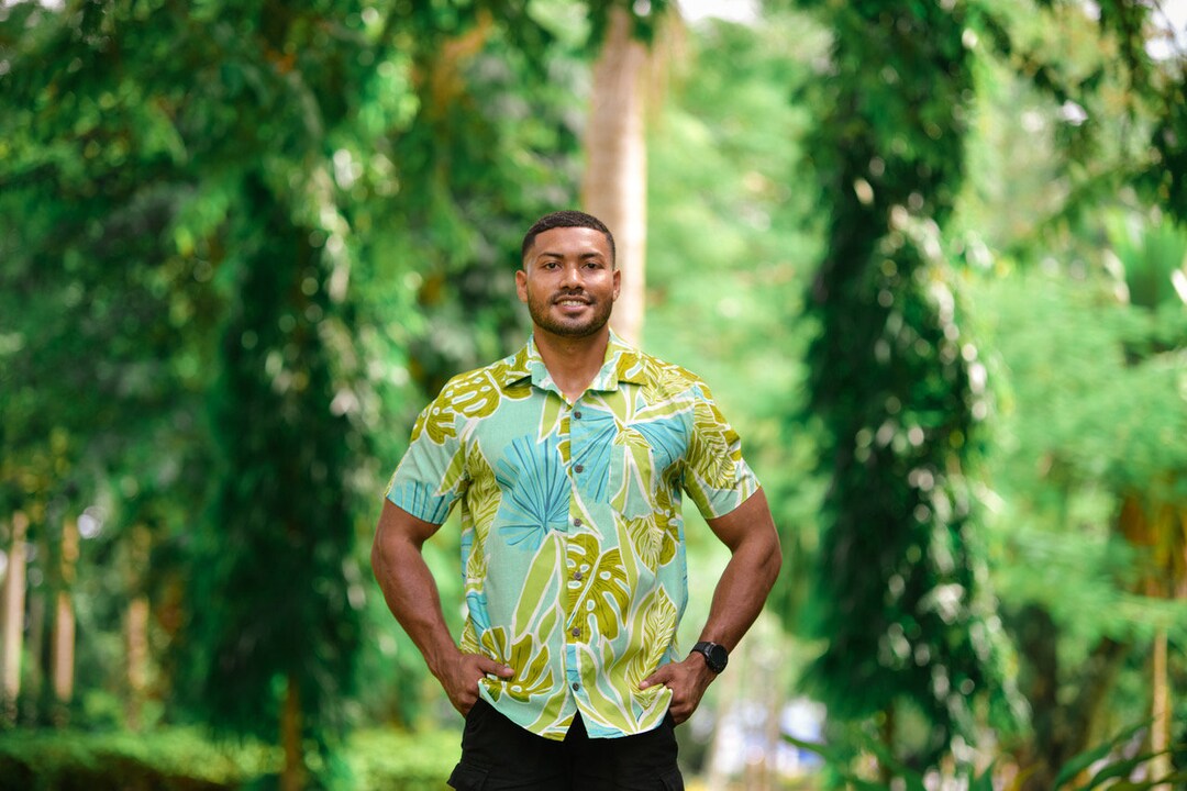 Monstera, Leafy Print Bula/aloha Shirt, Coconut Buttons. Made in Fiji ...