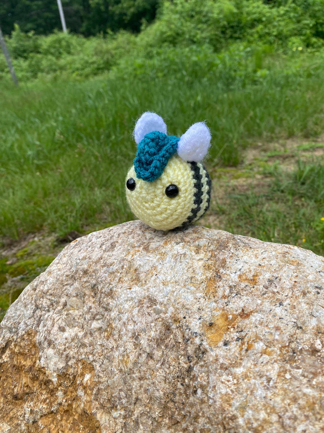 Crochet Plush Bee "bee-haw" - Etsy