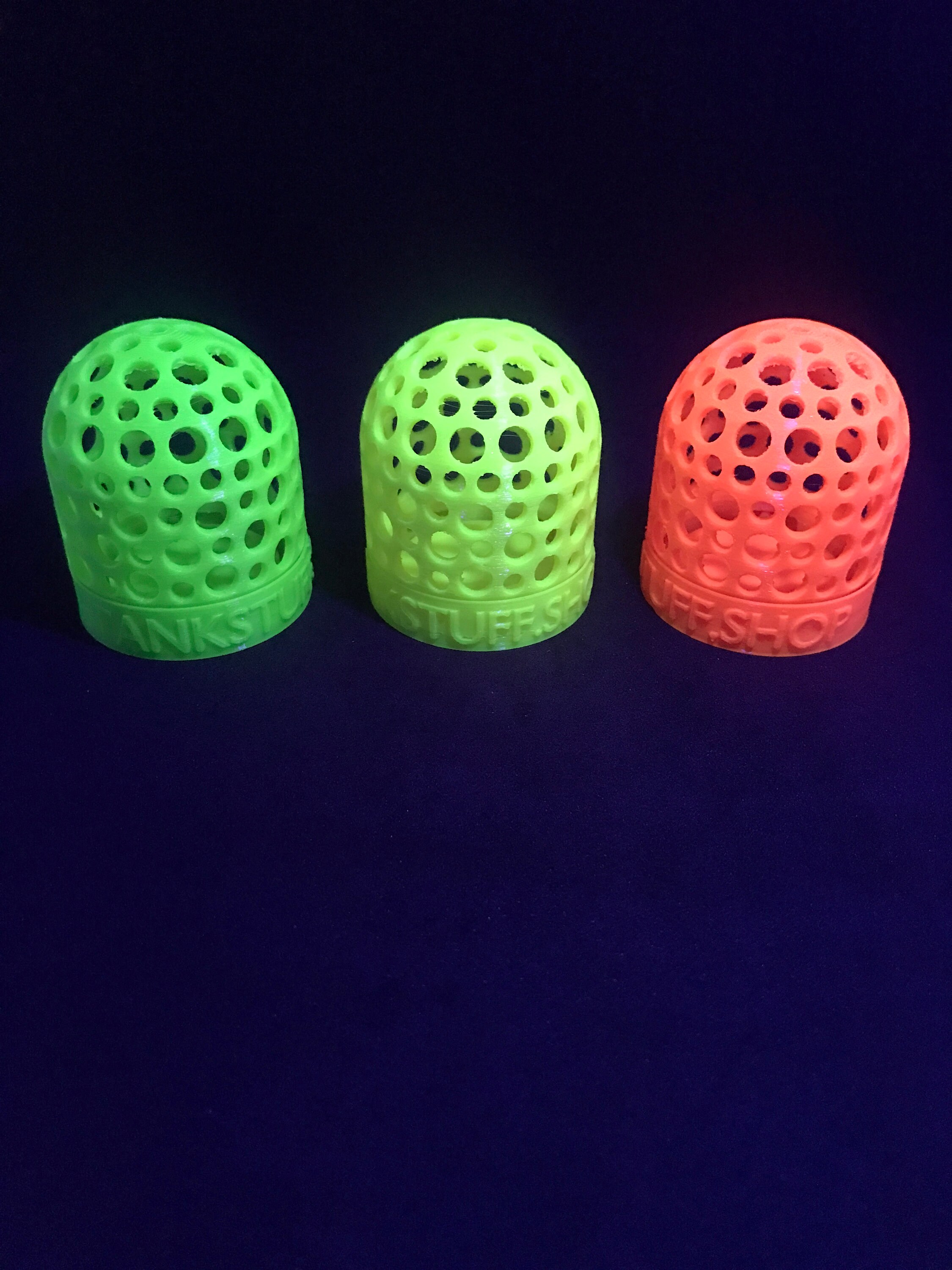 Magnetic Frozen & Live Fish Feeder / UV Reactive Fish Feeder / - Etsy