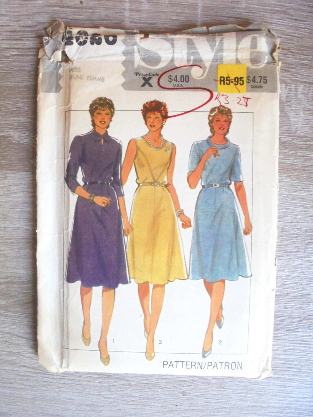 1983 Style Sewing Pattern, Elegant Retro Dress, Uncut - Etsy
