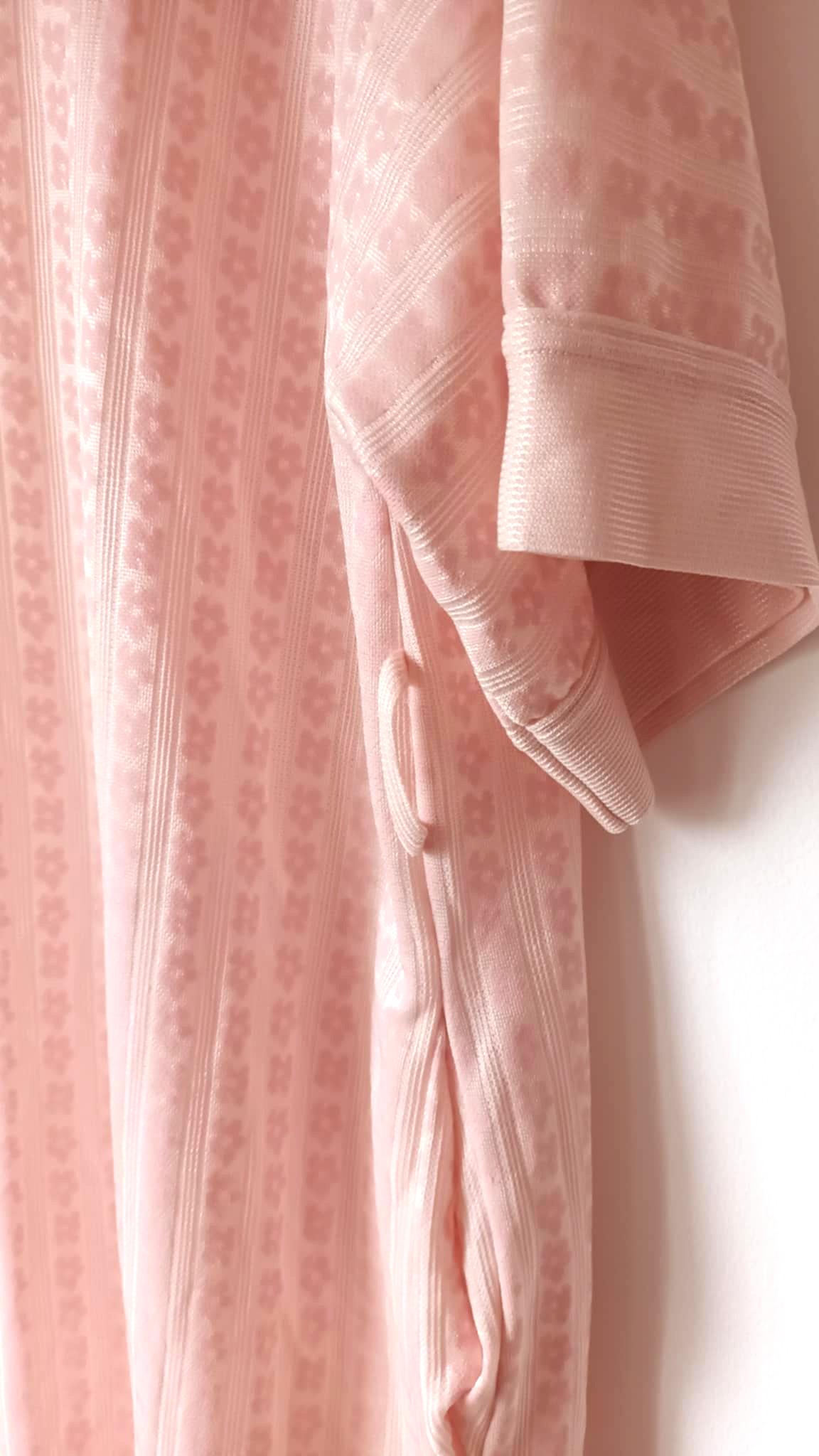 Vintage Pastel Pink Floral Kaftan Robe | Preppy Style, St. Michael 40 ...