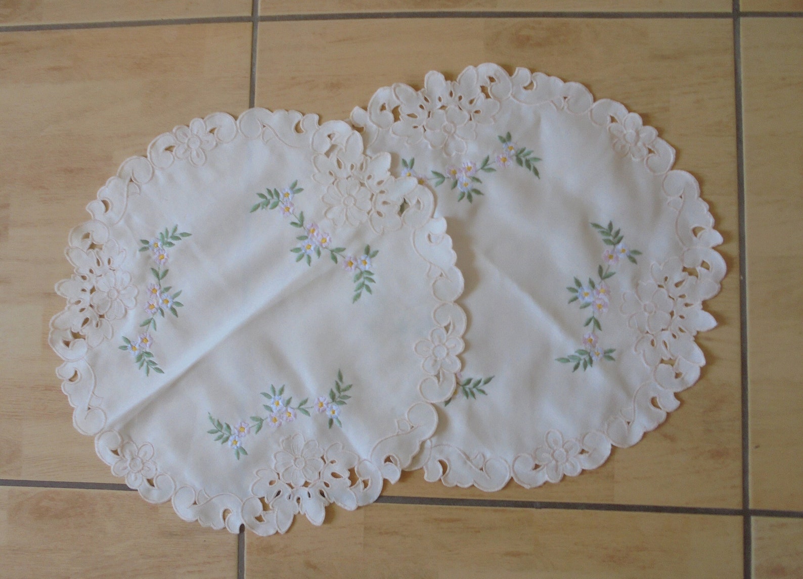 Cream Satin Place Mats X 2 Embroidered Flowers Floral Edging - Etsy