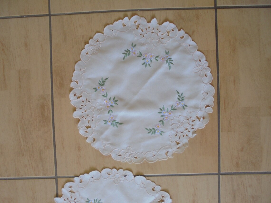 Cream Satin Place Mats X 2 Embroidered Flowers Floral Edging - Etsy