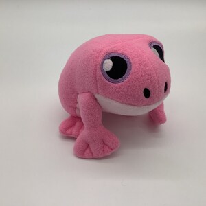 Green Tree Frog Plushie Cuddle Buddy Stuffed Animal Hoppin for Love or ...