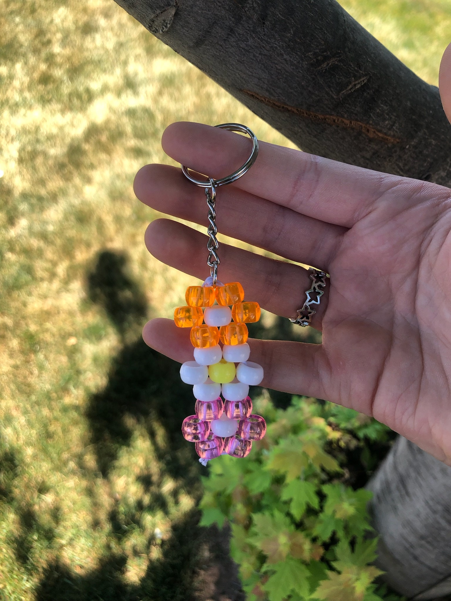 Custom Lgbtq+ Pride Flower Kandi Keychain / Pride / Lesbian / Gay / Bi ...