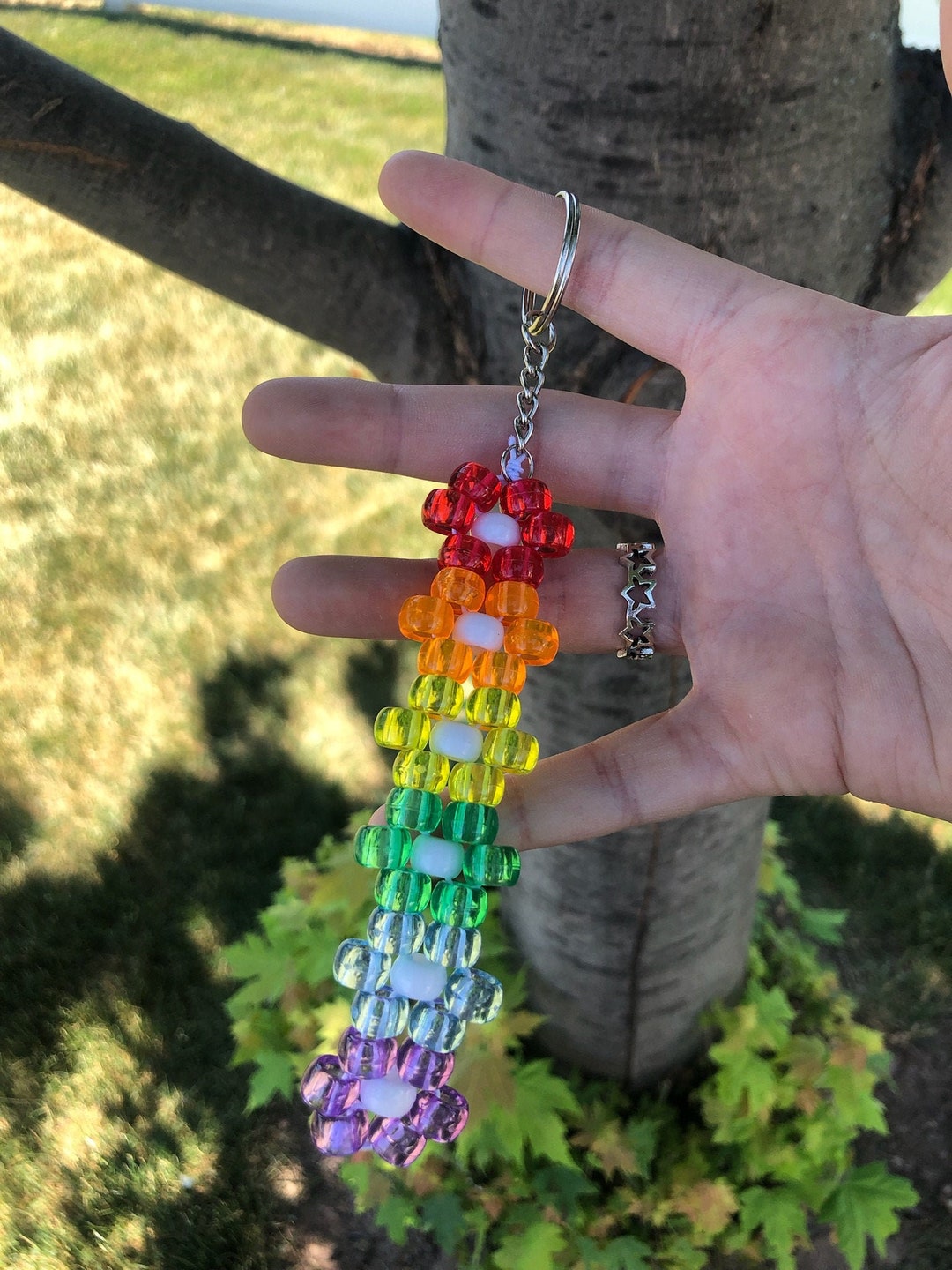 Custom Lgbtq+ Pride Flower Kandi Keychain / Pride / Lesbian / Gay / Bi ...