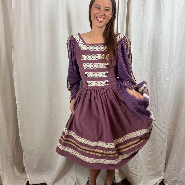 Bar Maid Costume - Etsy