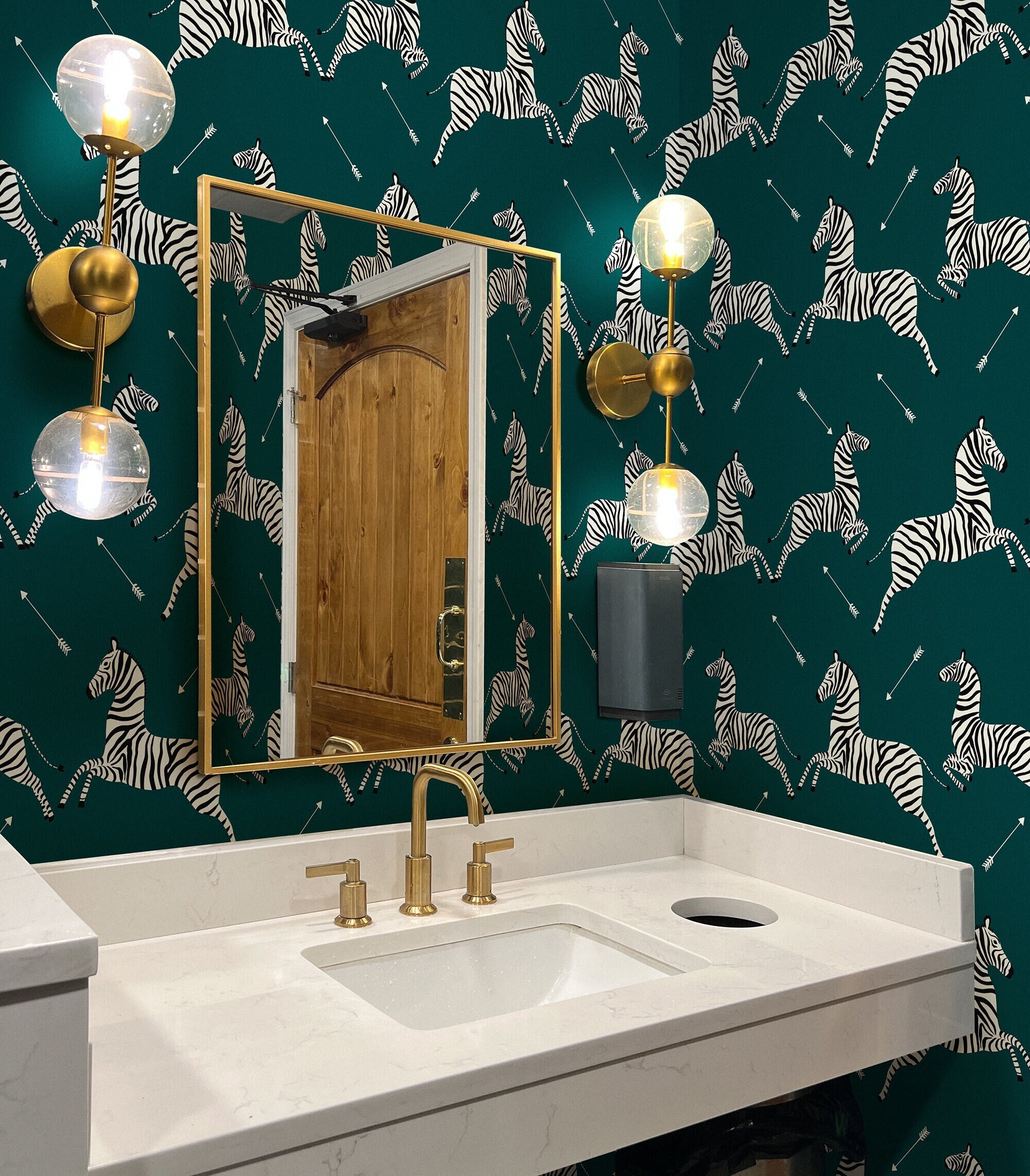 Zebra Theme Wallpaper For Bathroom