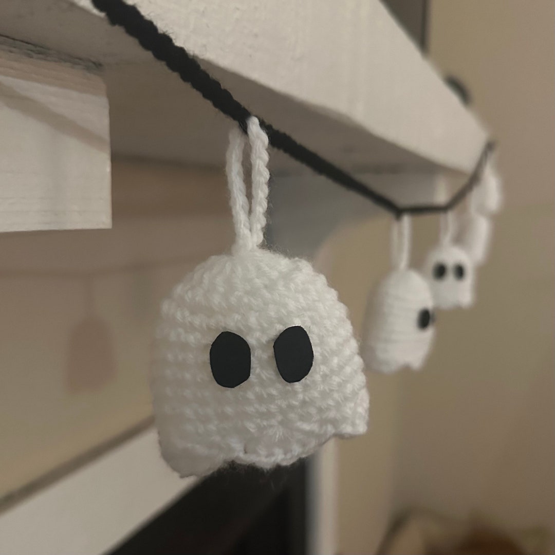 Crochet Ghost Garland | Halloween Garland | Halloween Decoration - Etsy