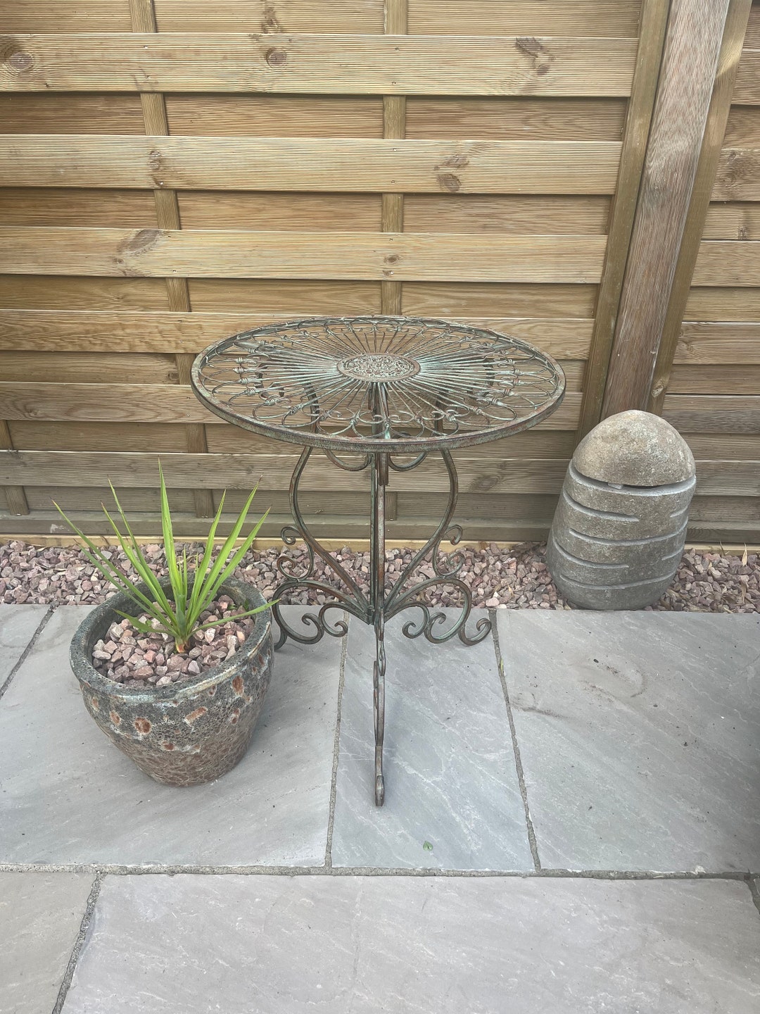Decorative Indoor / Outdoor Garden Metal Table / Plant Stand in ...