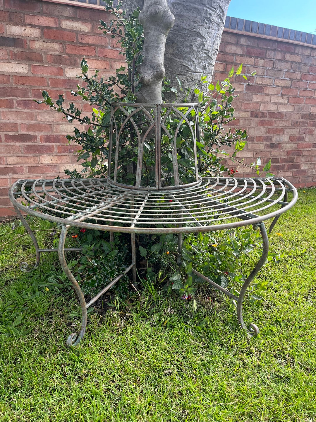 Metal Verdigris Semi Circular Half Tree Seat / Tree Bench With Back ...
