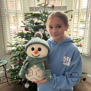 Meltin' John the African Flower Snowman Festive Ornament Pattern ...