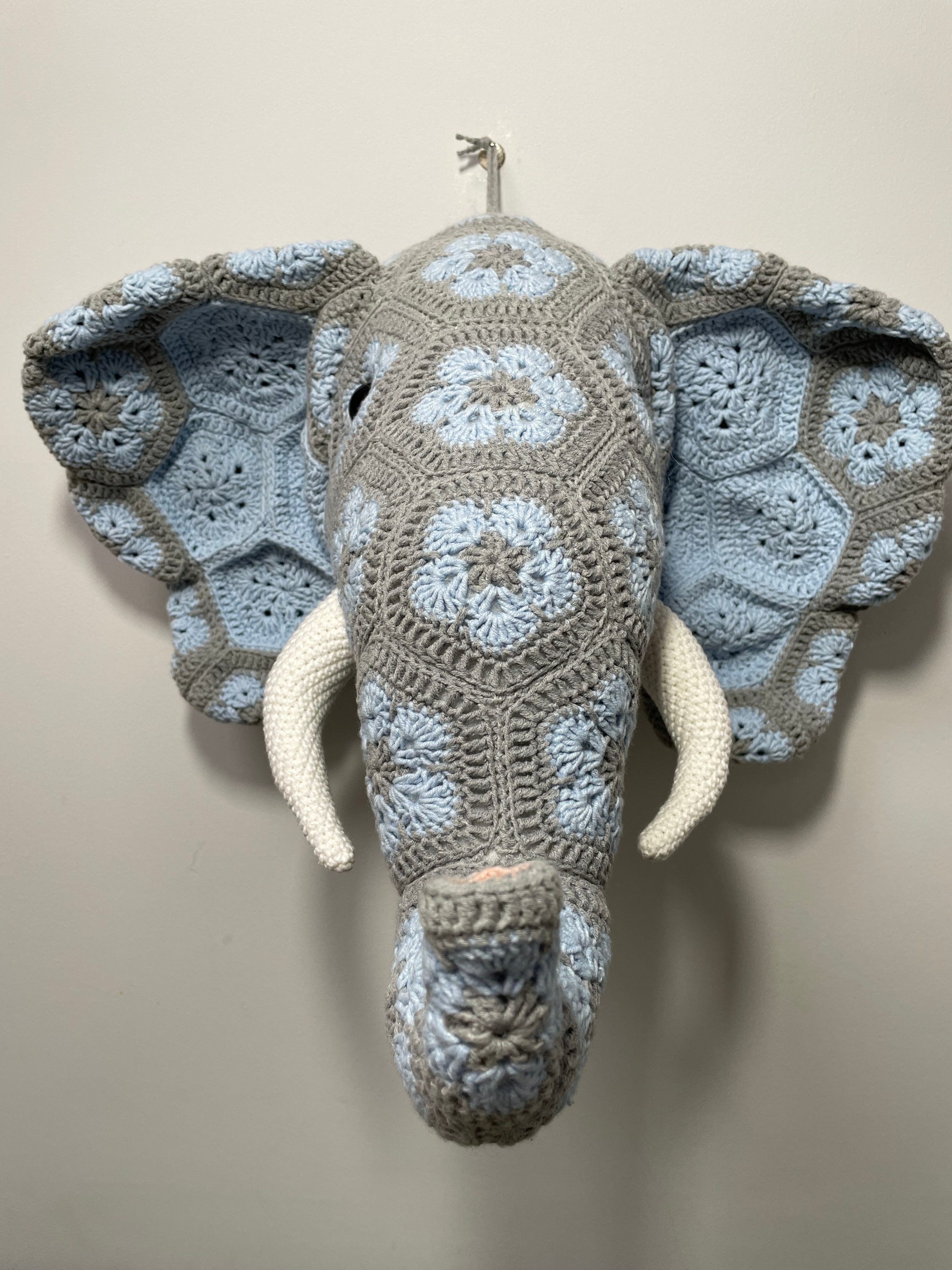 Nelson the African Flower Crochet elephant Trophy Head PDF - Etsy 日本
