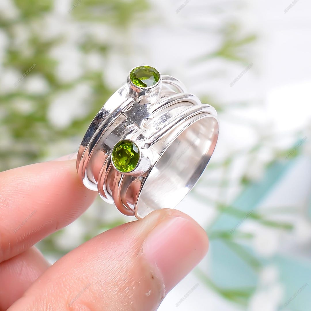 Peridot Spinner Ring, Boho Style Rings for Him & Her, Green Gemstone ...