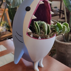 Shark Plant Pot / Planter Inspired in Final Fantasy XIV 3d Printed in ...