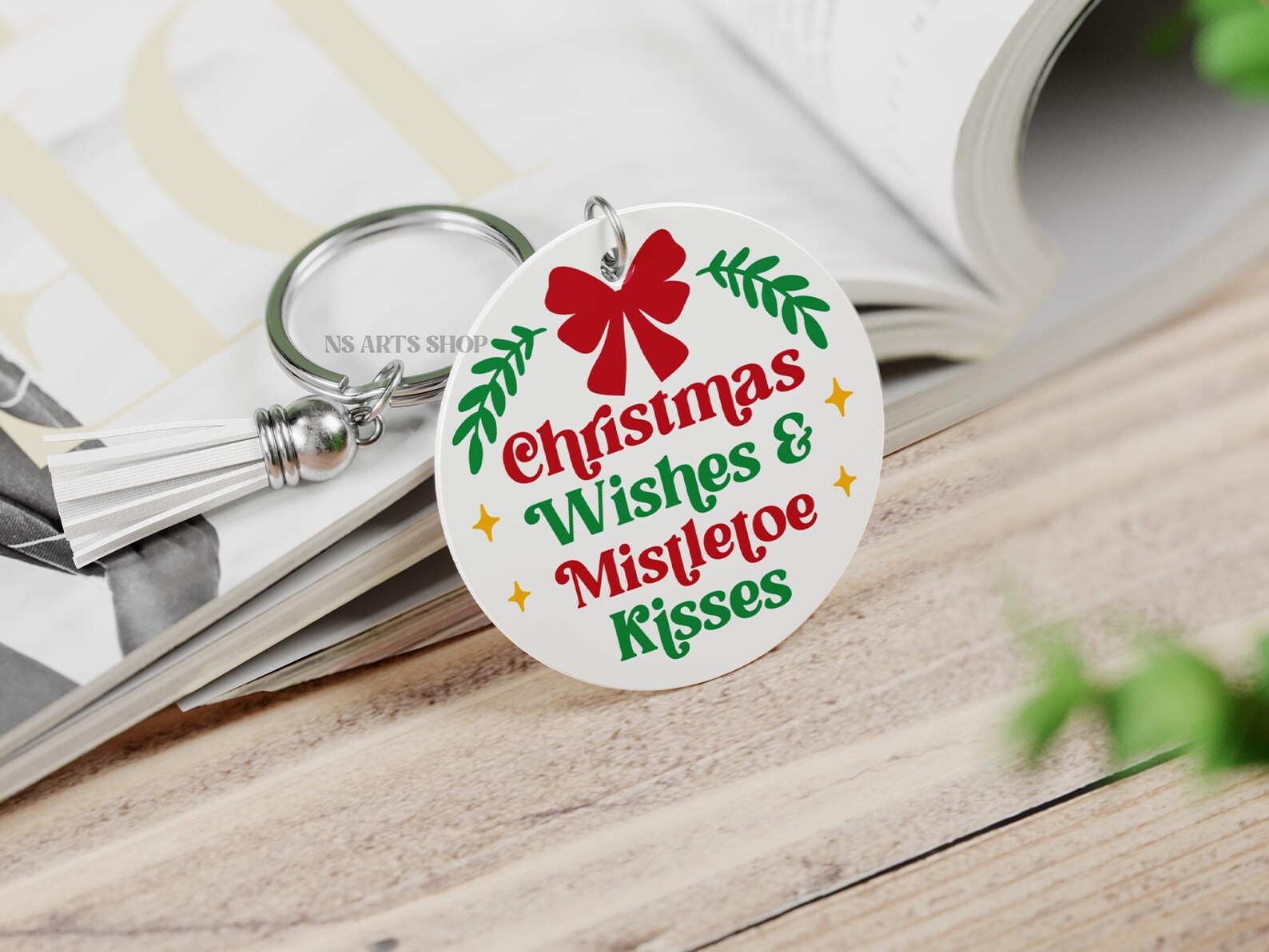 Christmas Keychain SVG : Holiday Santa Round Hotel Keychain - Etsy