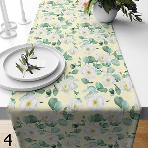 Green Leaves Table Runner, Floral Pattern Table Runners, Hand Drawing ...