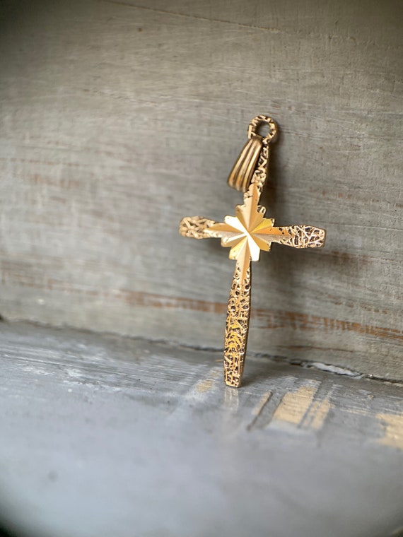 Vintage 9ct Gold Engraved Cross Pendant Etsy