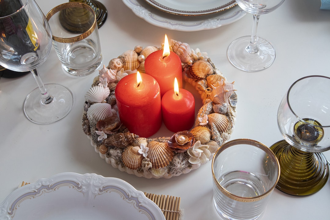Une Couronne De Coquillages Sur Le Mur/ La Table. - Etsy