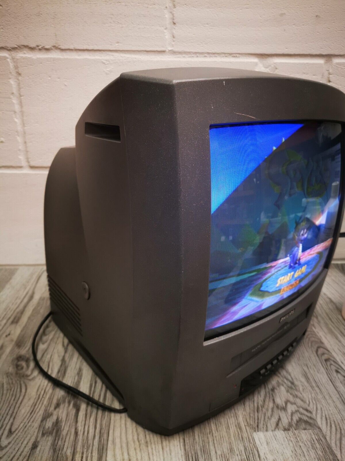 Philips 14PV202/07 14crt Colour TV Vintage Film Retro Gaming Grey see... - Etsy UK