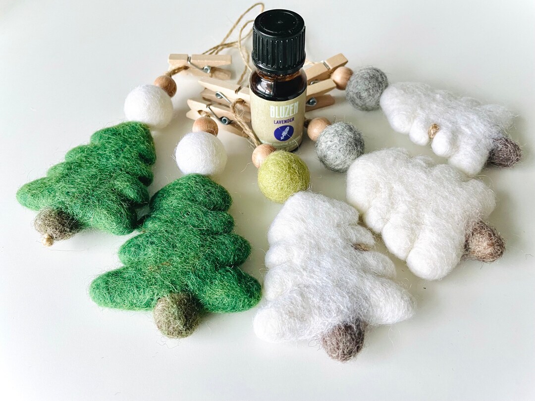 Essential Oil Diffuser - Christmas Tree || Felt Wool Ball Diffuser, Car ...
