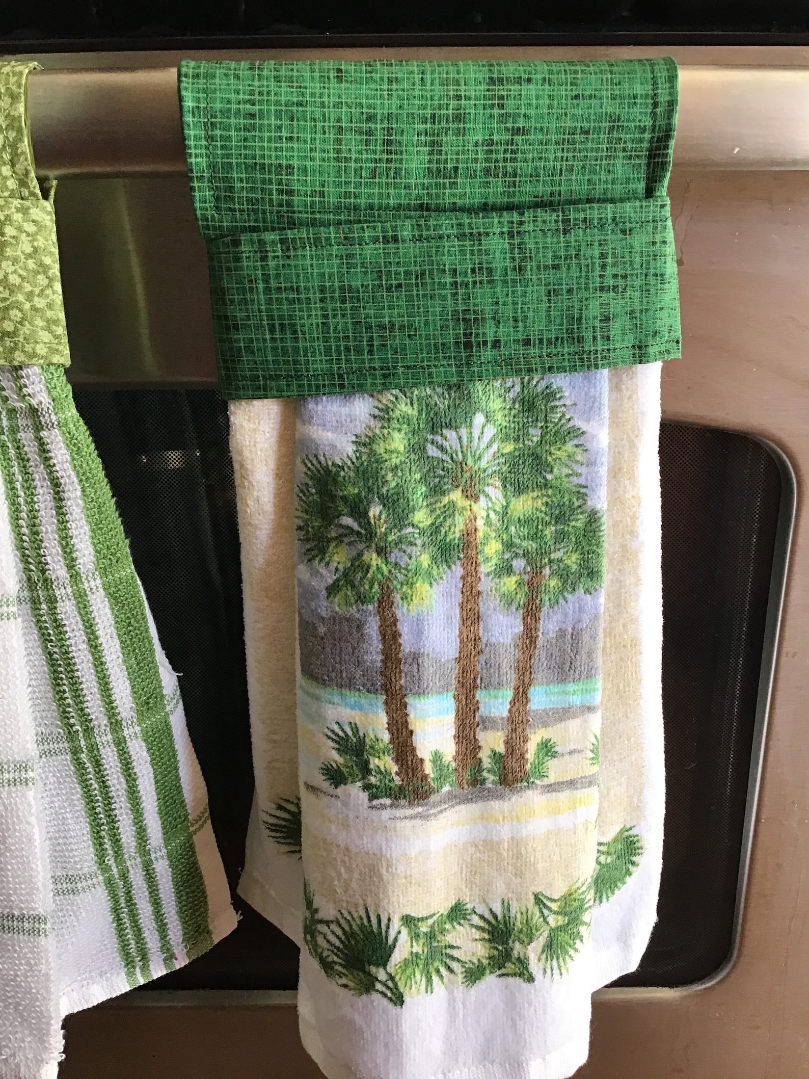 Set of 2 Hanging Wrap Kitchen Towels - Set of 2 Green Print Tops ...