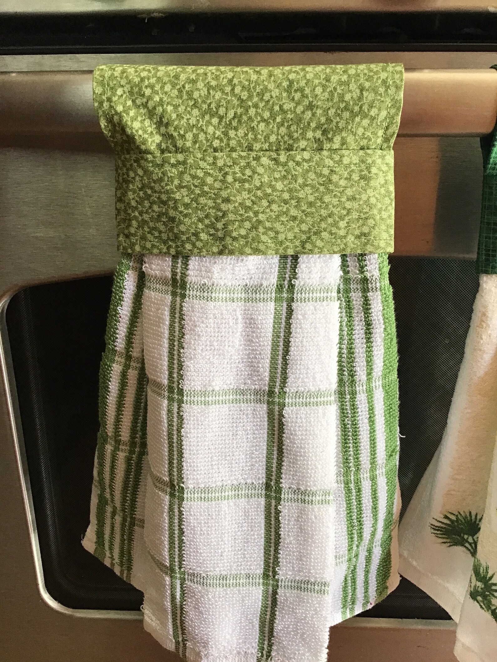 Set of 2 Hanging Wrap Kitchen Towels - Set of 2 Green Print Tops ...
