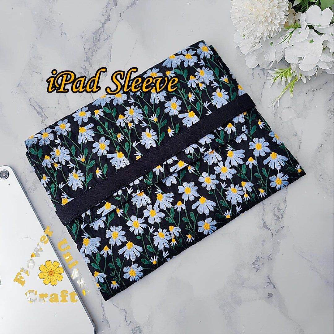 Blue Embroidery Daisy Tablet Sleeve for iPad Air 11'' 13' Mini 7 2024 ...