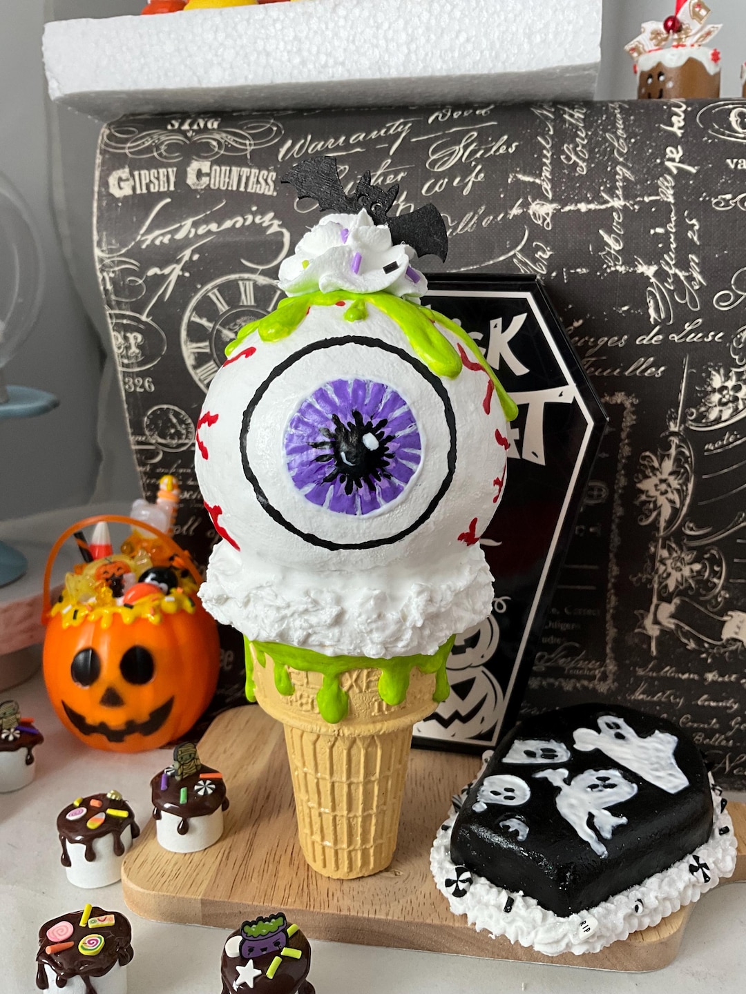 Handmade Halloween Creepy Eyeball Faux Ice Cream Cone Fake Bake Spooky ...