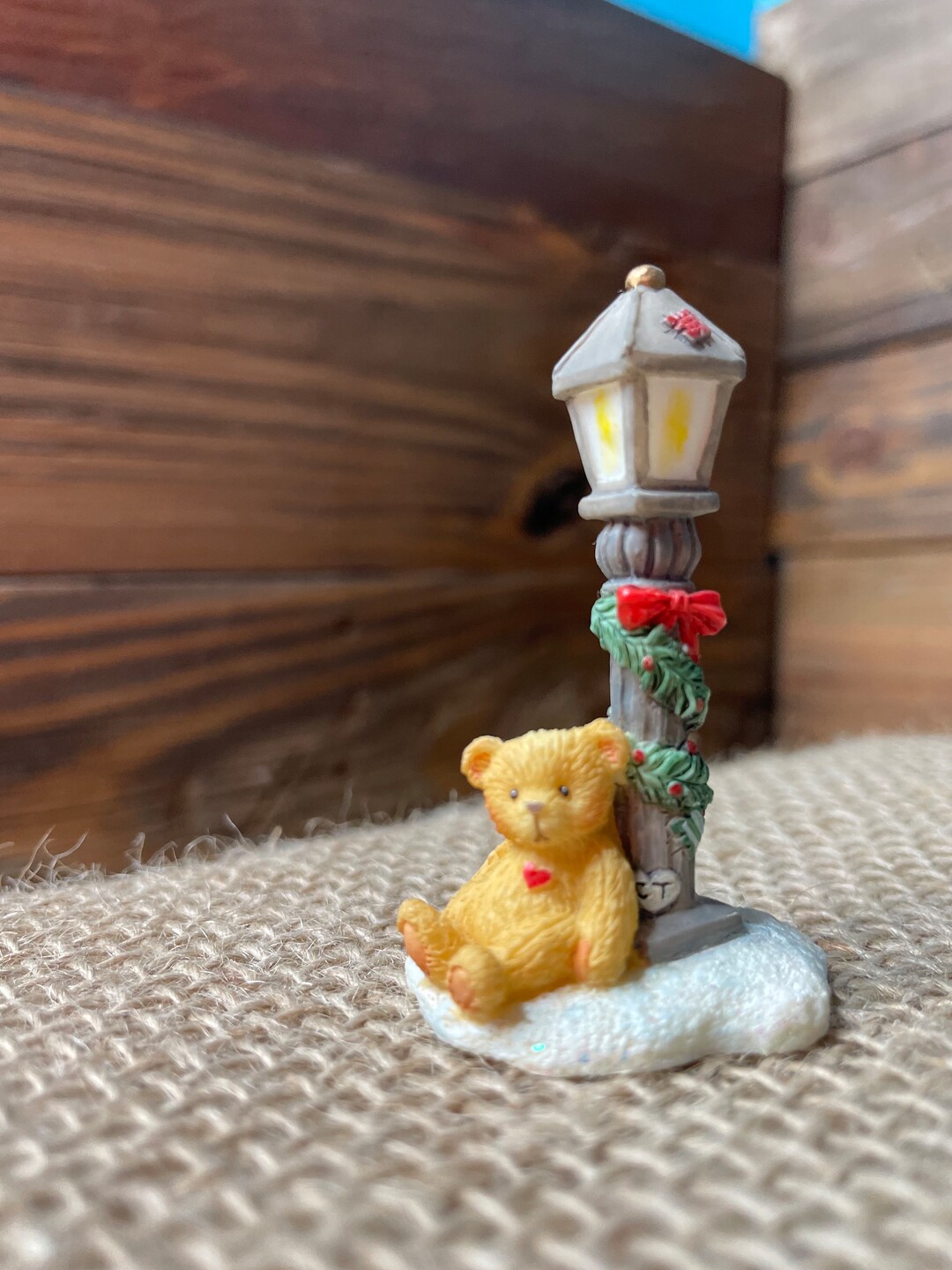 Cherished Teddies "mini Village Accessories- Lamppost, Welcome Sign ...
