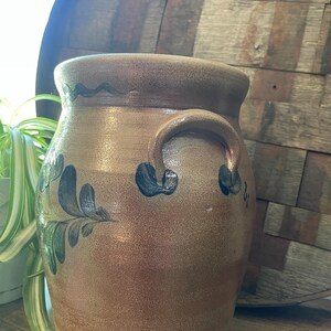 Vintage Rowe Pottery Works 2001 Historical Canister W/lid 10 ...