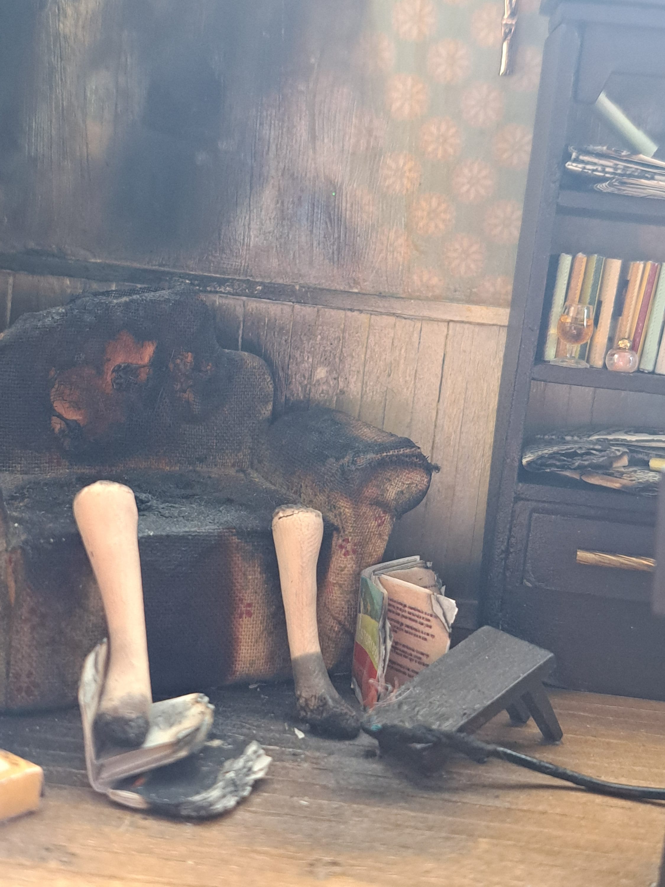 Original Miniature. marie, Diorama, Horror Diorama, Gothic House ...