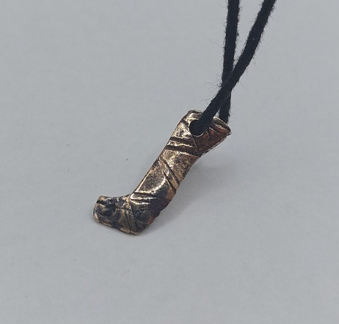 Celtic Claw Amulet / Celtic Artifacts / Celtic Beast / Hunter - Etsy